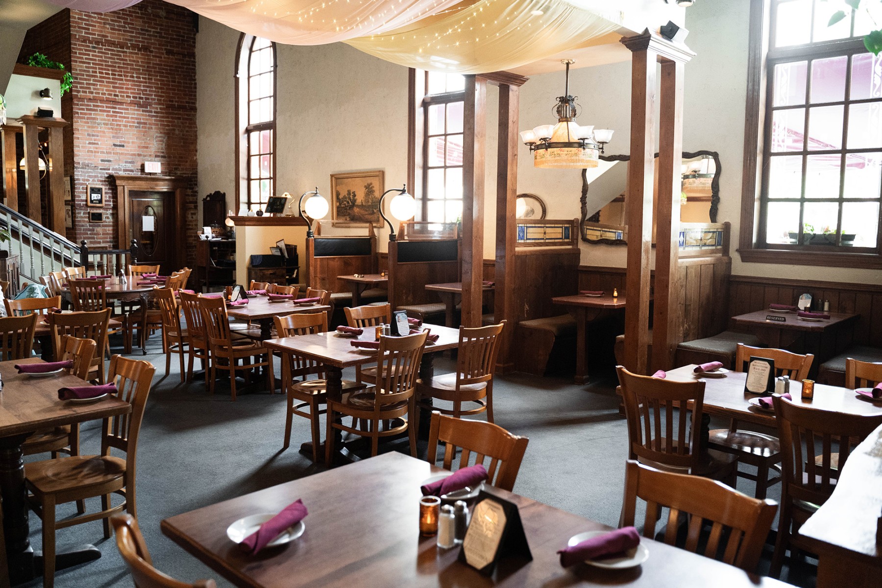 Best American Restaurant in Norfolk | Freemason Abbey