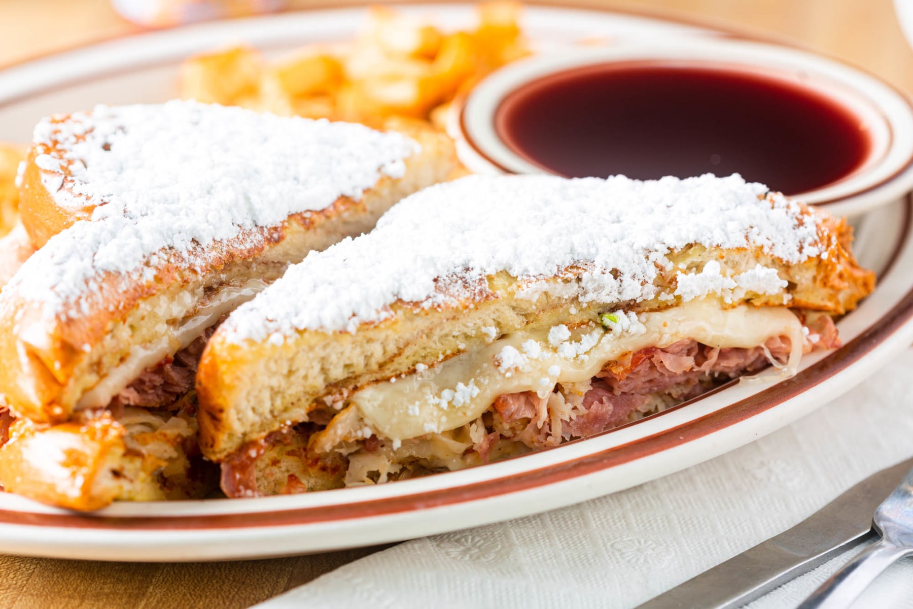 Best Breakfast & Brunch in Des Moines, IA | Waveland Cafe